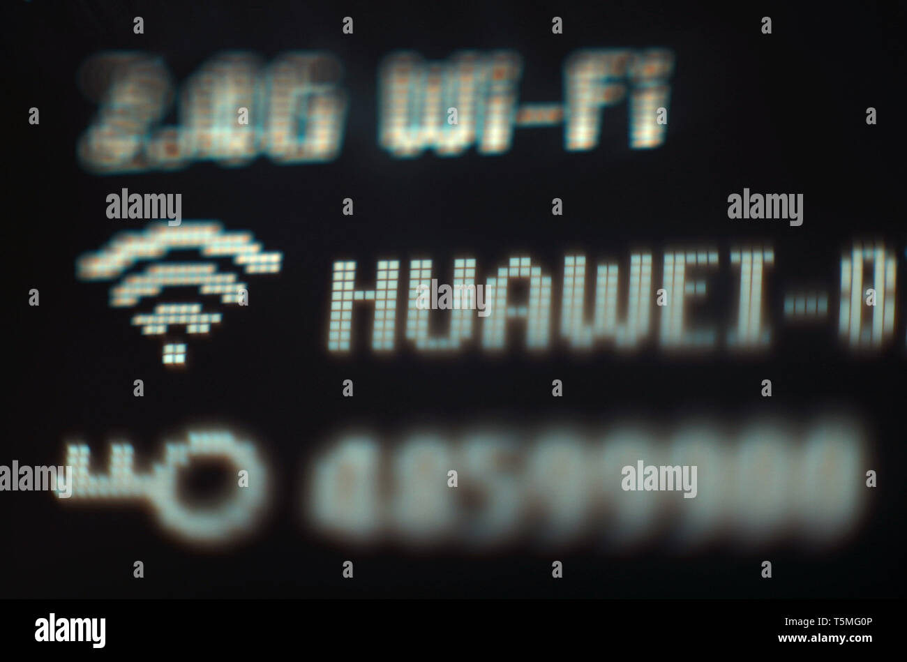 Huawei mobile wifi device hi-res stock photography and images - Alamy