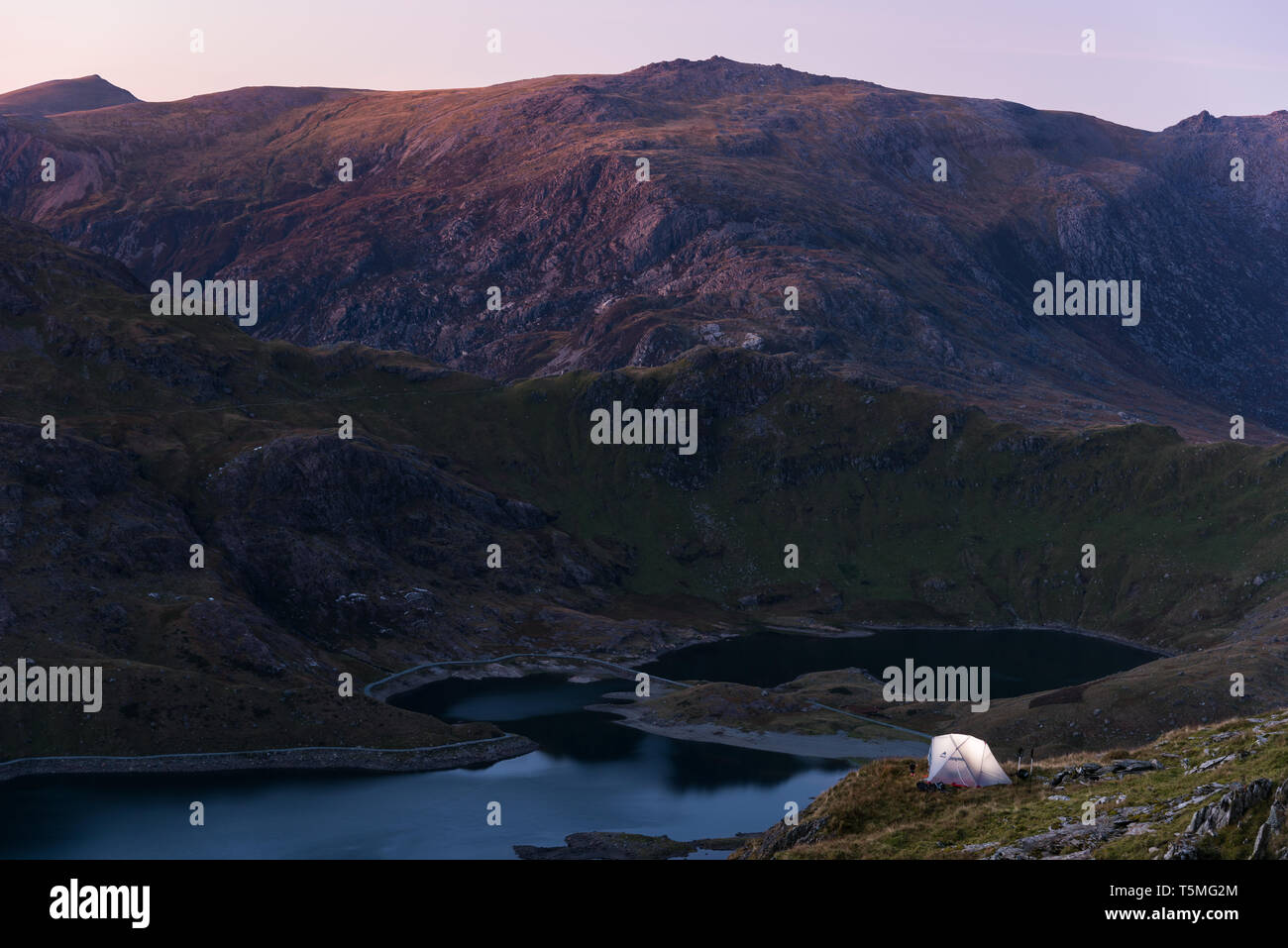 Snowdon summit sunrise hi-res stock photography and images - Alamy