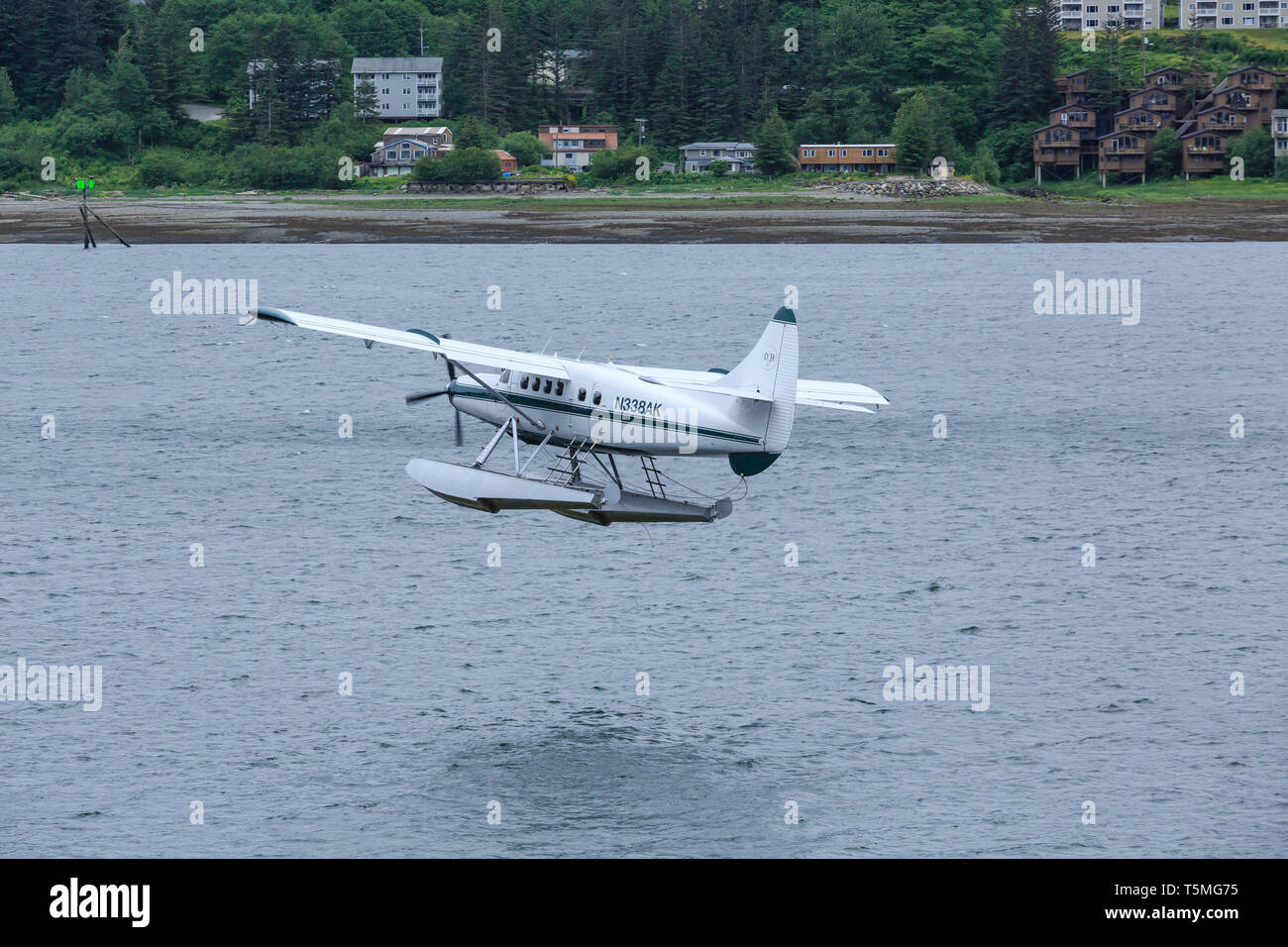 Seaplane Banking Away Stock Photo - Alamy