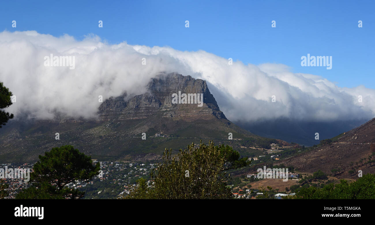 Aerial view of cape town city with table mountain hi-res stock ...