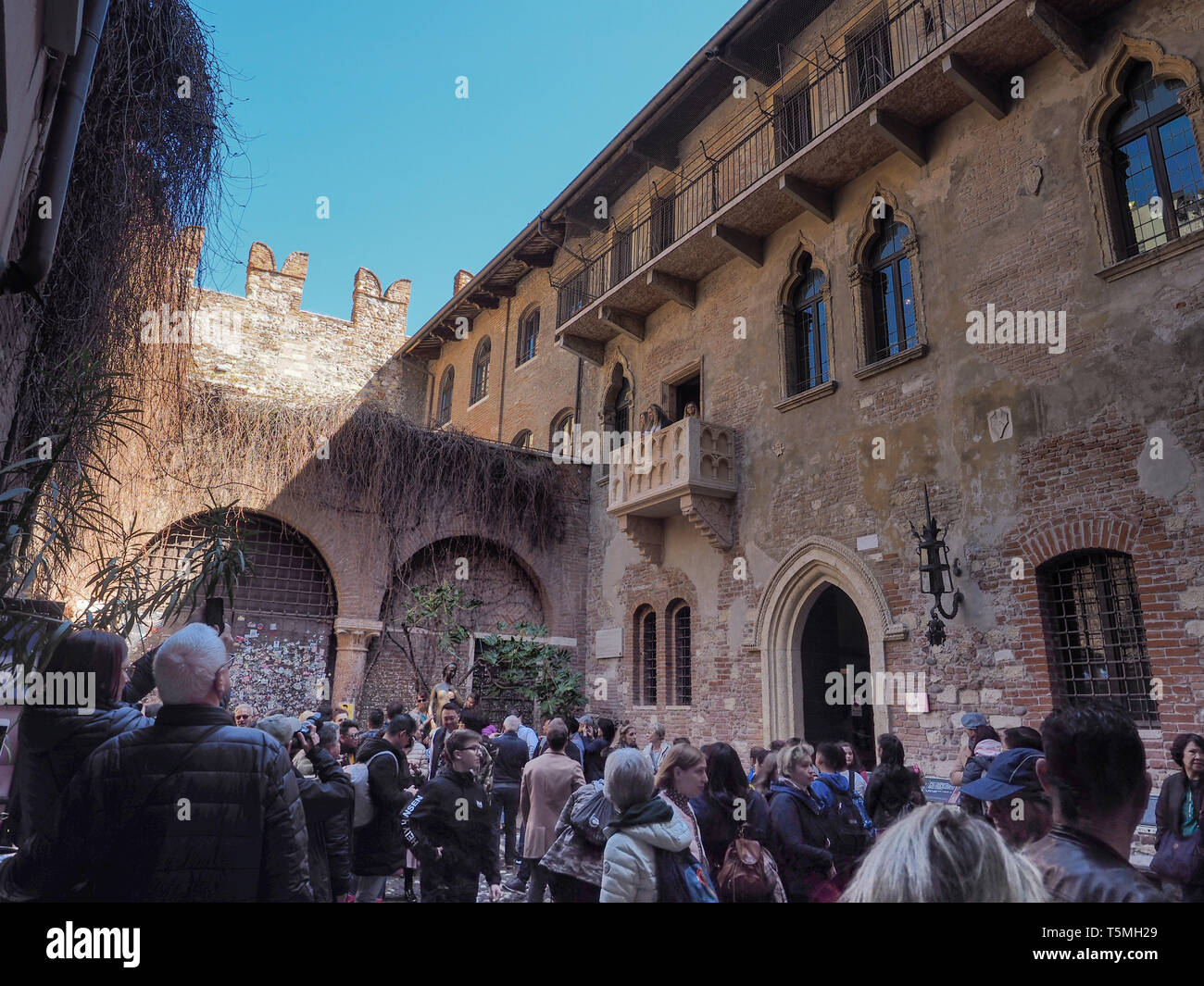 Capulets house hi-res stock photography and images - Alamy