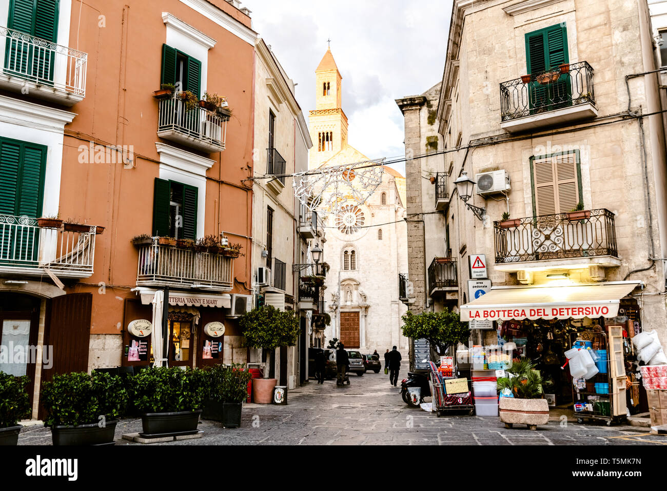 Saint sabino cathedral hi-res stock photography and images - Alamy