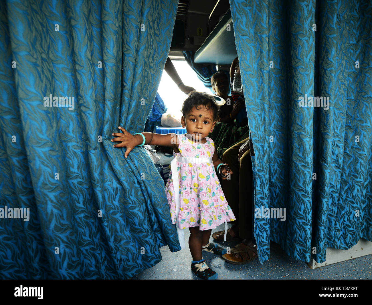 Tamil girl hi-res stock photography and images - Alamy