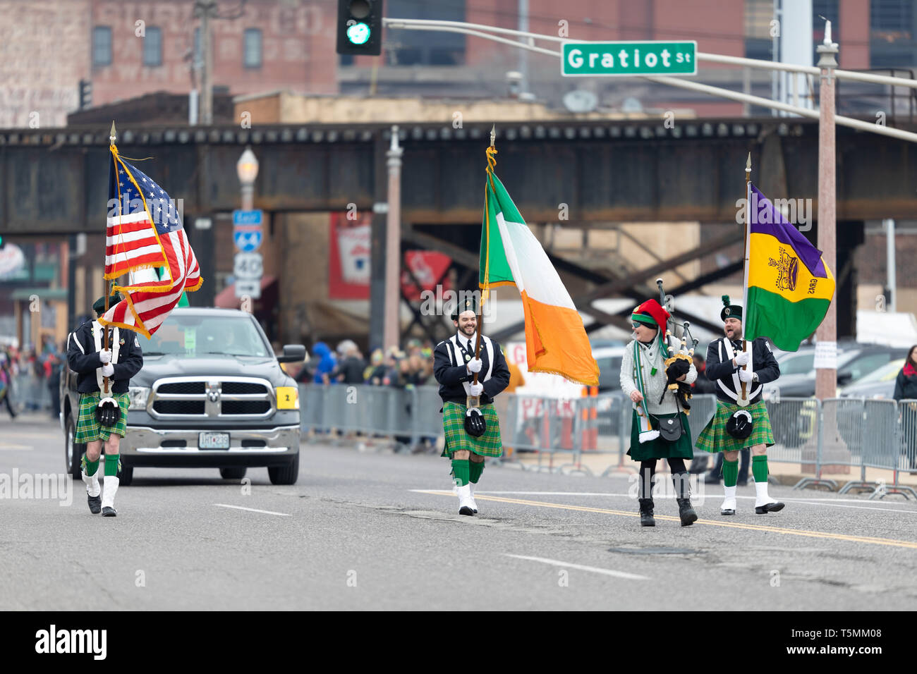 Carrying an irish flag hi-res stock photography and images - Alamy