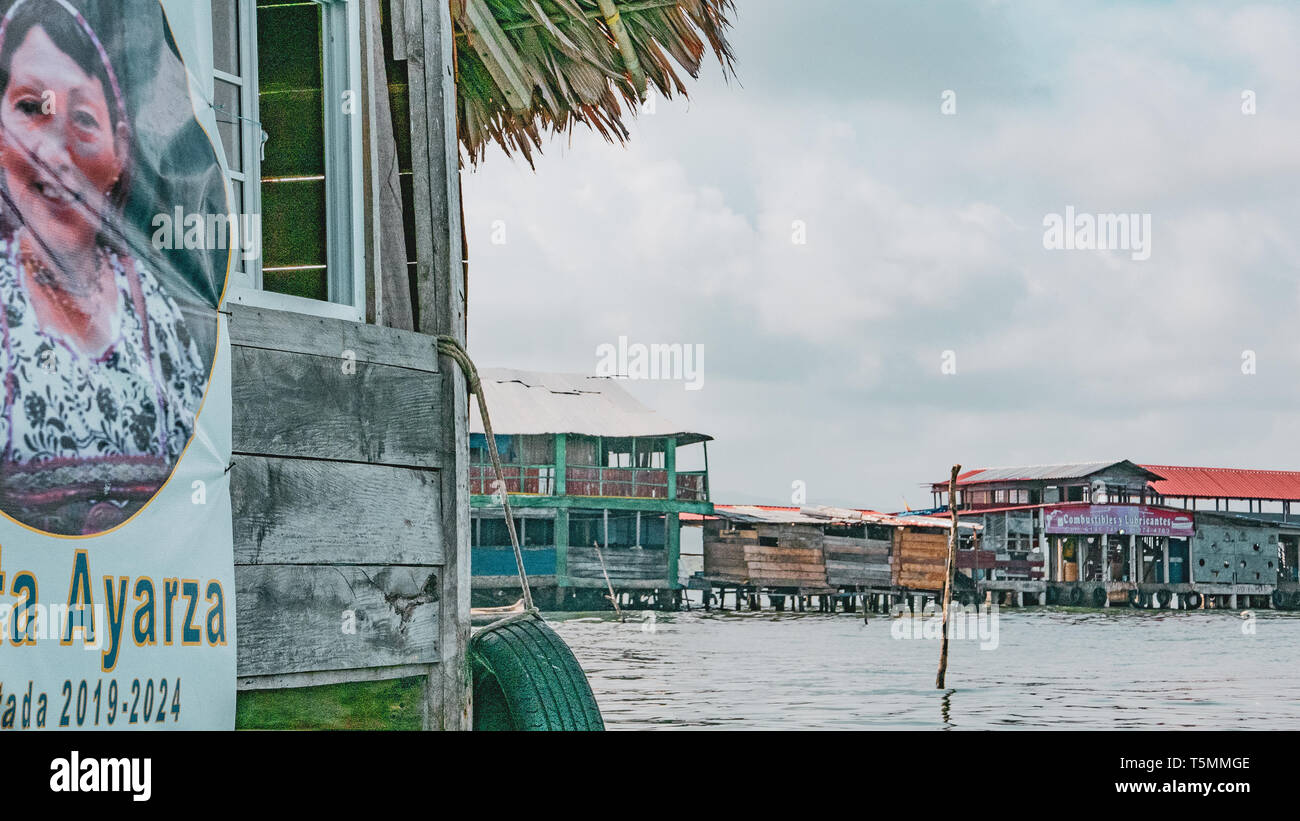 The island of Carti Sugtupu in the San Blas archipelago, Guna Yala, is ...