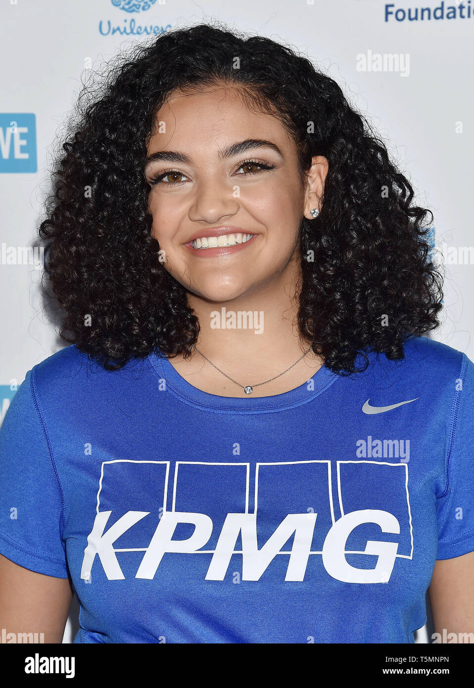 Laurie hernandez hi-res stock photography and images - Alamy