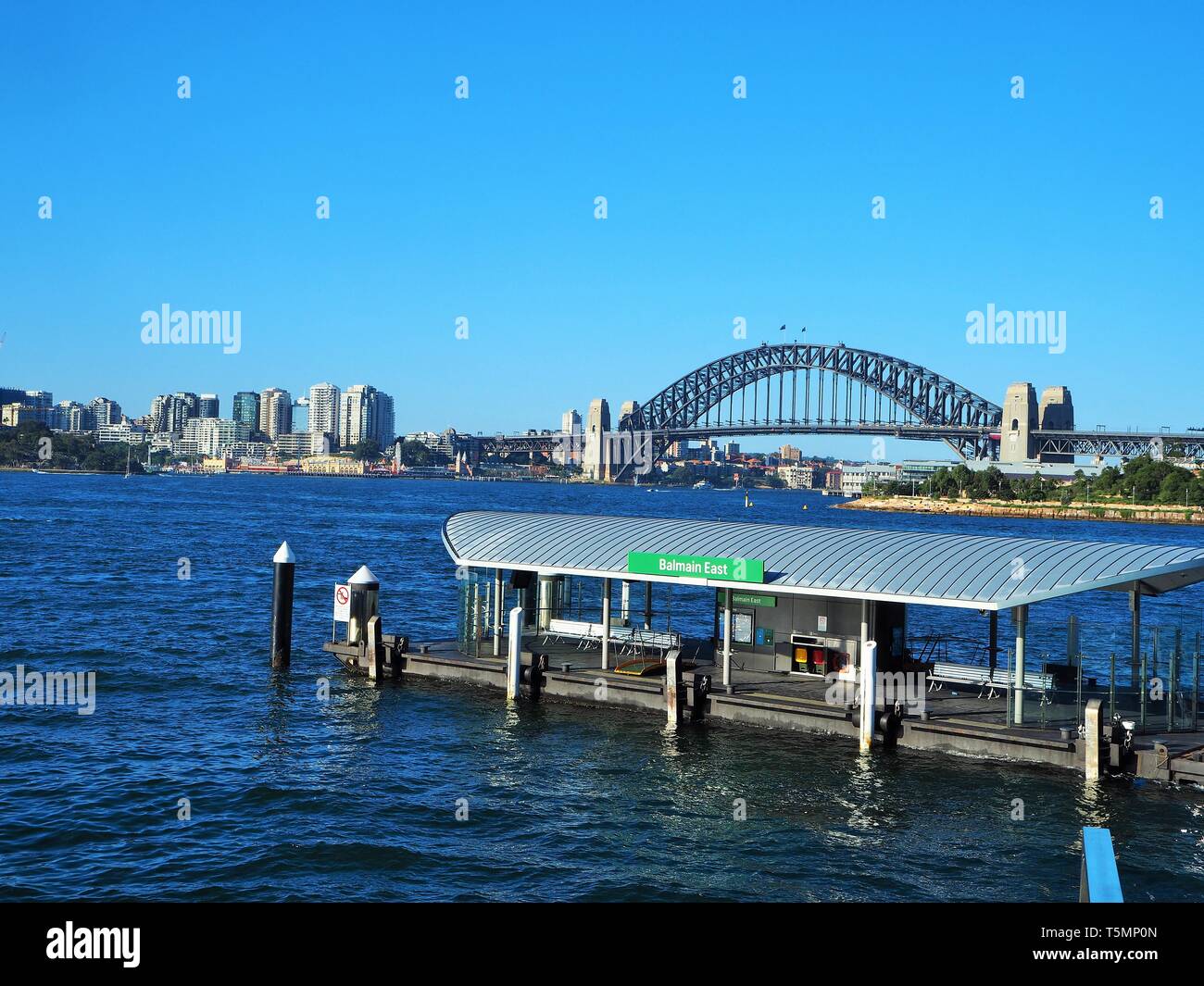 Commuter boat wharf hi-res stock photography and images - Alamy
