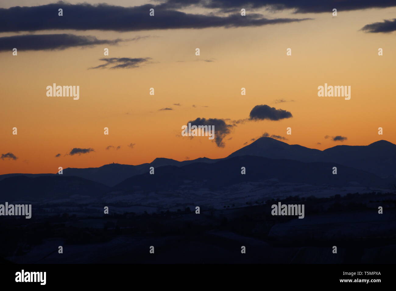 Vista la natura hi-res stock photography and images - Alamy