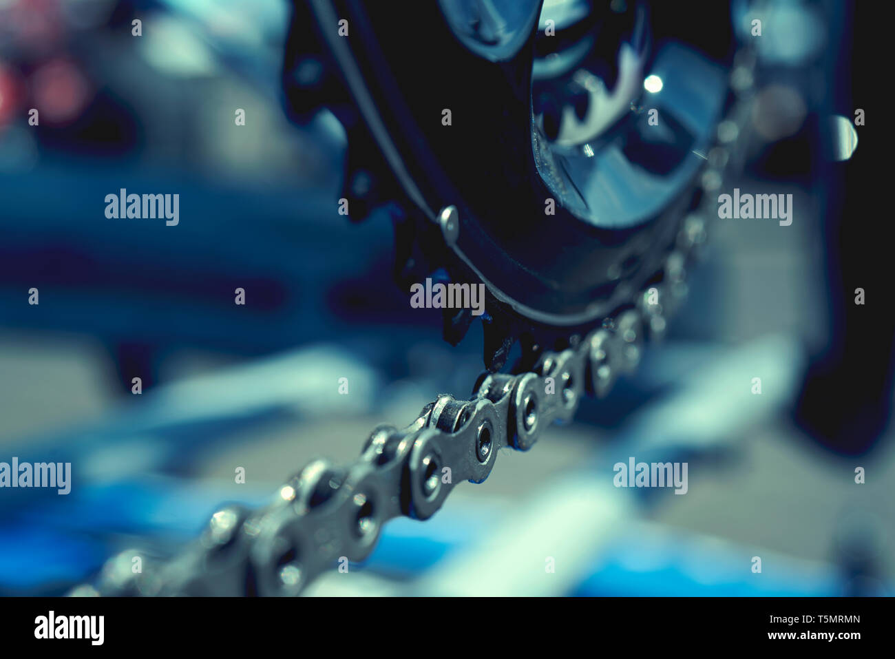Bicycle chain and crank set on road bike Stock Photo - Alamy