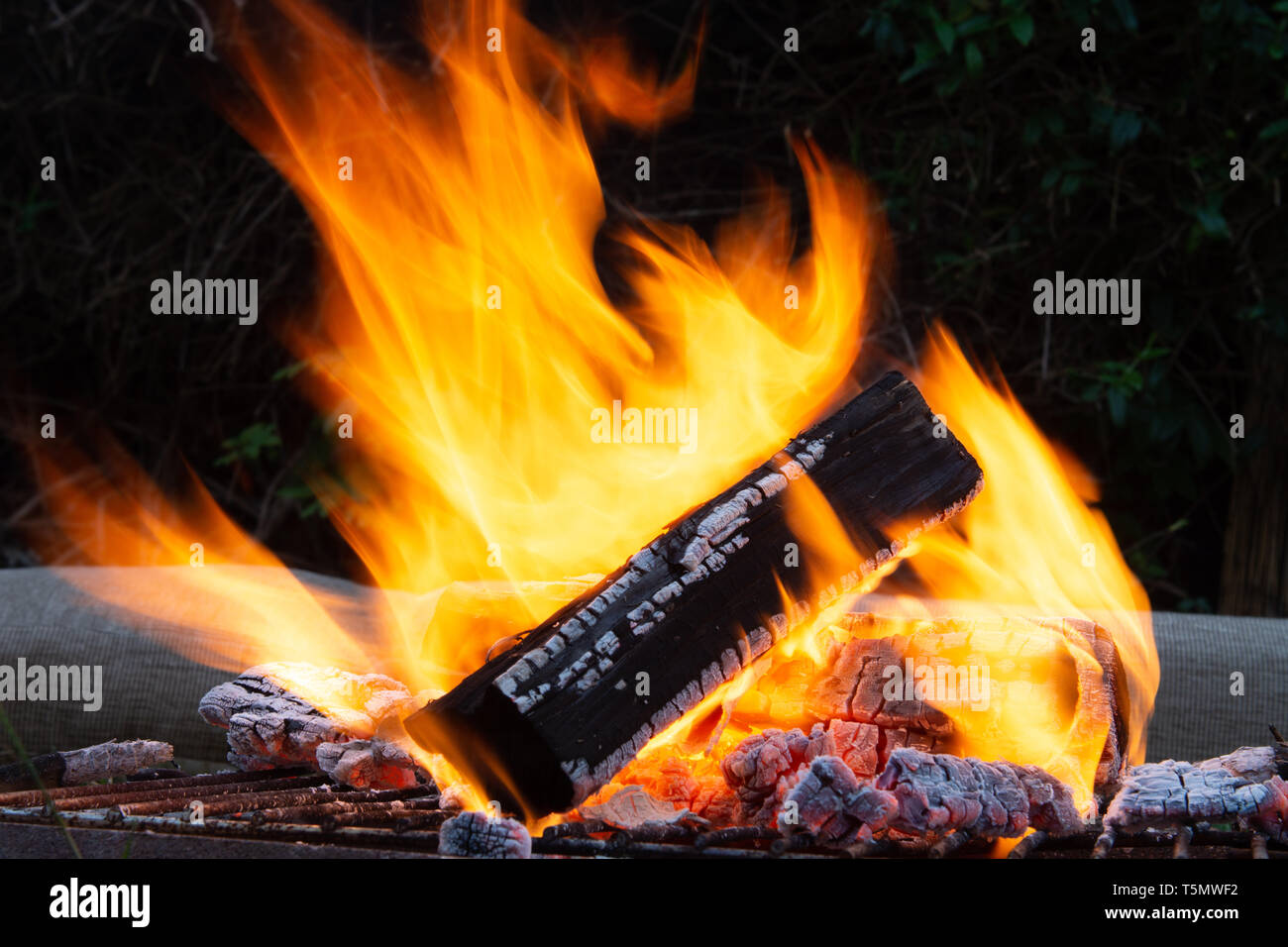 Safe campfire hi-res stock photography and images - Alamy