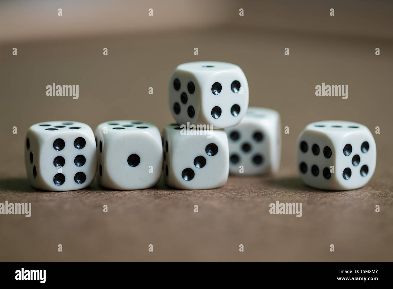 Throwing dice hi-res stock photography and images - Alamy