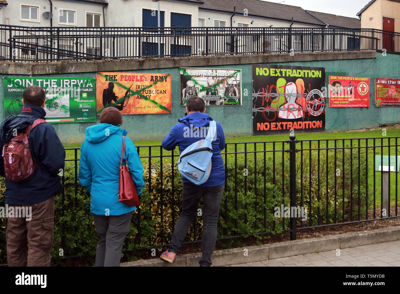 Derry riots hi-res stock photography and images - Alamy