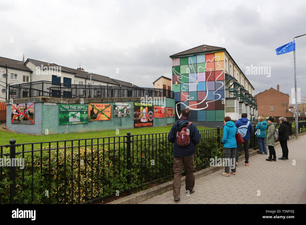 Derry riots hi-res stock photography and images - Alamy