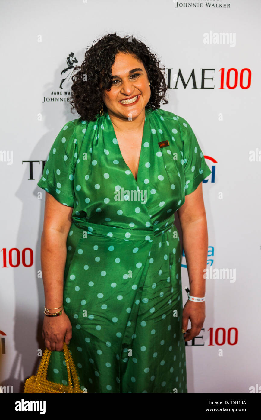 Samin nosrat salt fat acid heat hi-res stock photography and images - Alamy