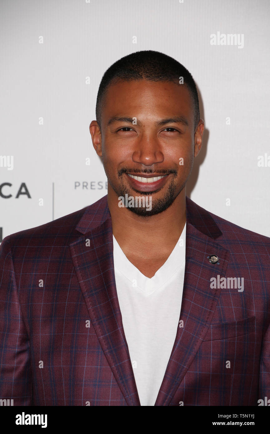 NEW YORK, NEW YORK - APRIL 25: Actor Charles Michael Davis attends ...