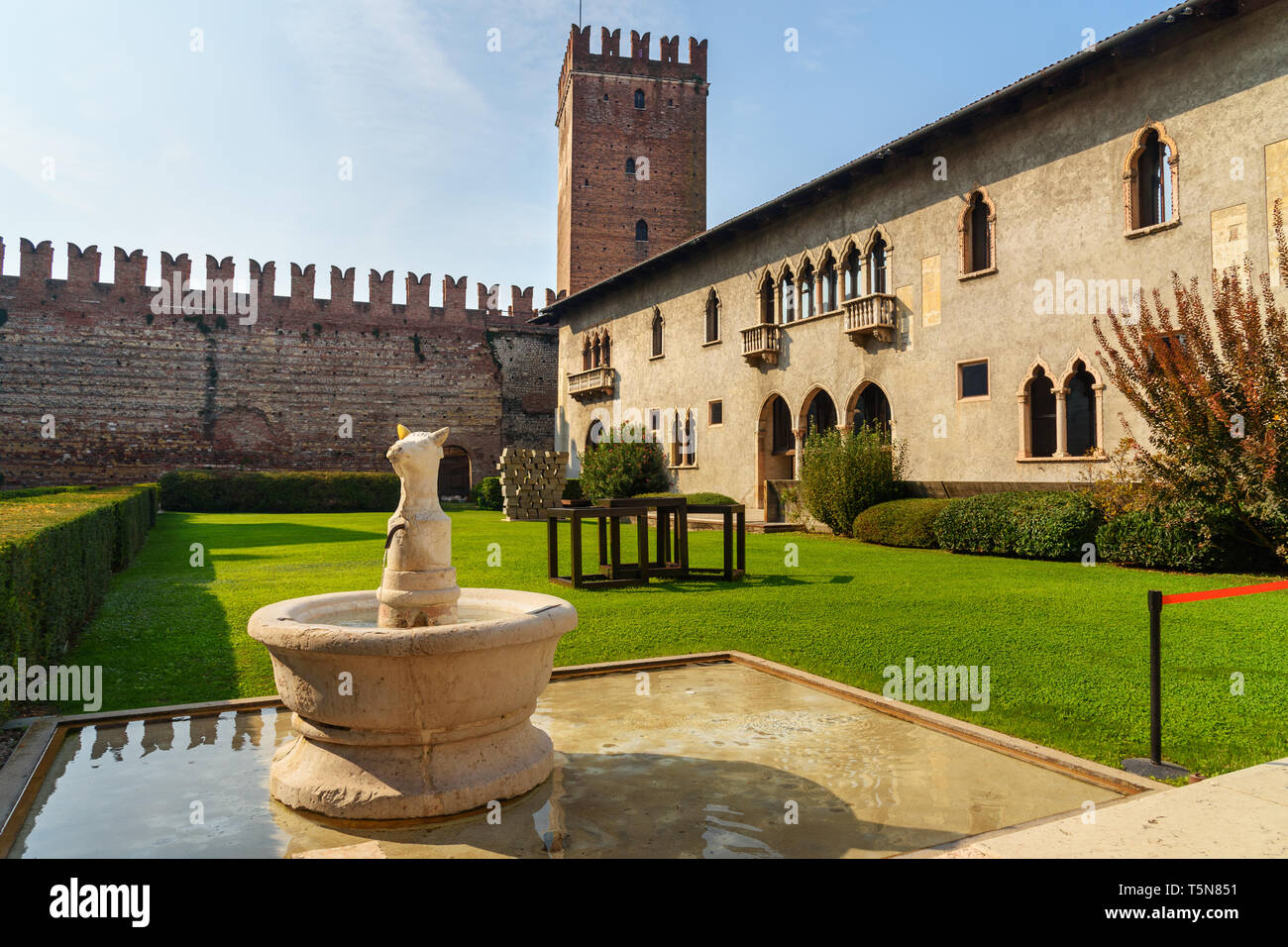 Courtyard of Castelvecchio is castle in Verona. Italy Stock Photo - Alamy