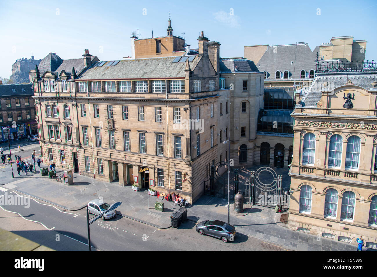 Edinburgh crown office hi-res stock photography and images - Alamy