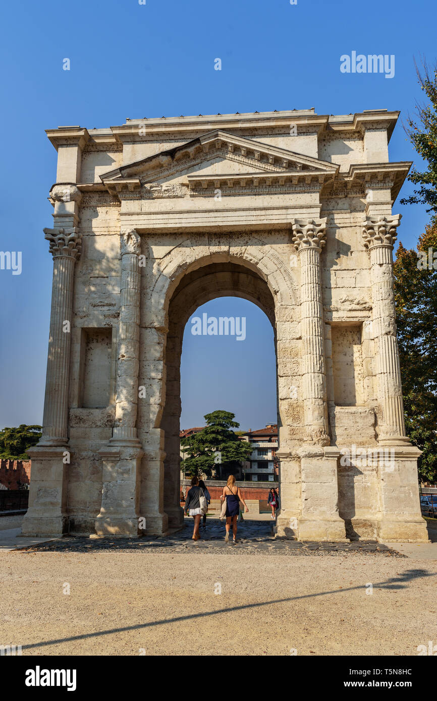 Arco dei gavi, verona hi-res stock photography and images - Alamy
