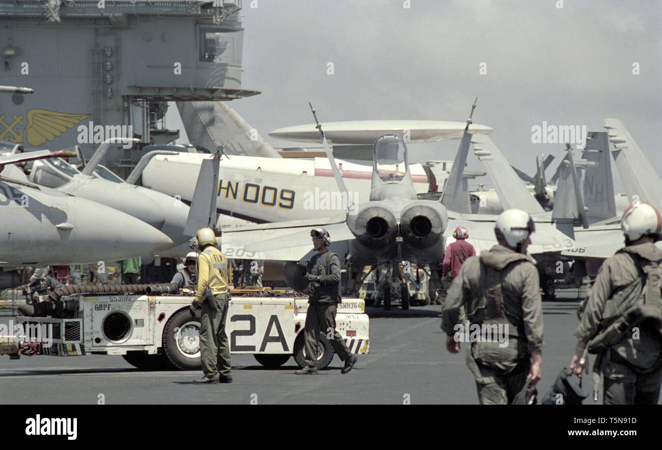 Us navy flight deck tractor hi-res stock photography and images - Alamy