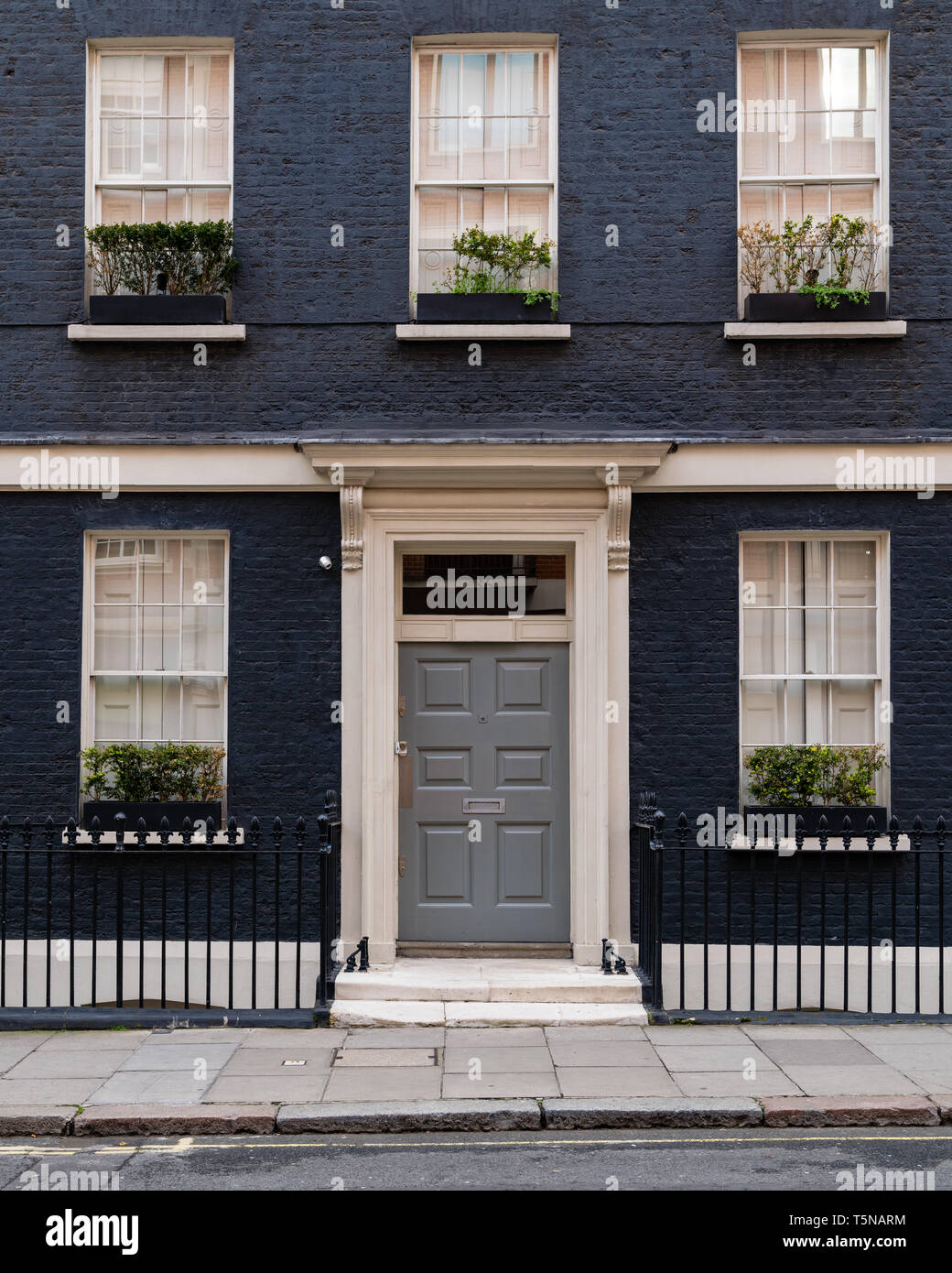 Blue row house in London, England Stock Photo - Alamy