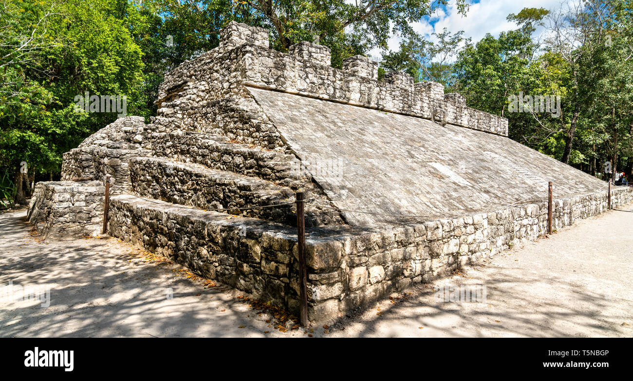 Mayan architecture hi-res stock photography and images - Alamy