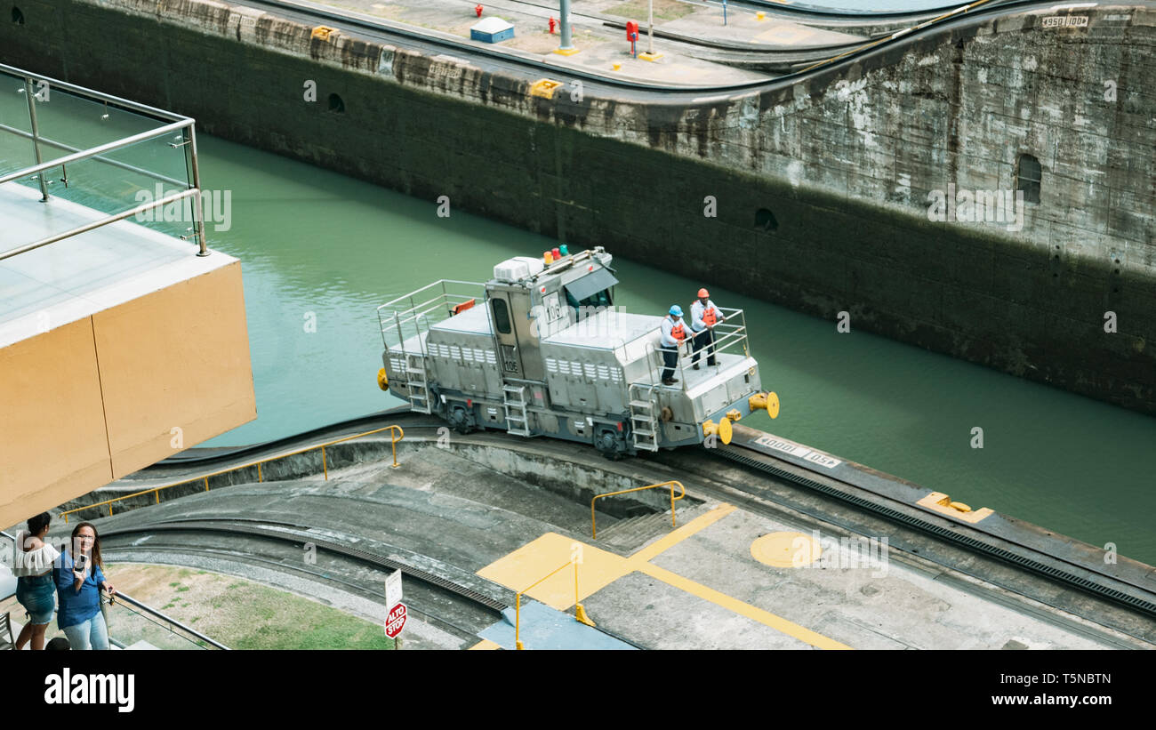 Electric locomotives, known as "mules", guide ships through the ...