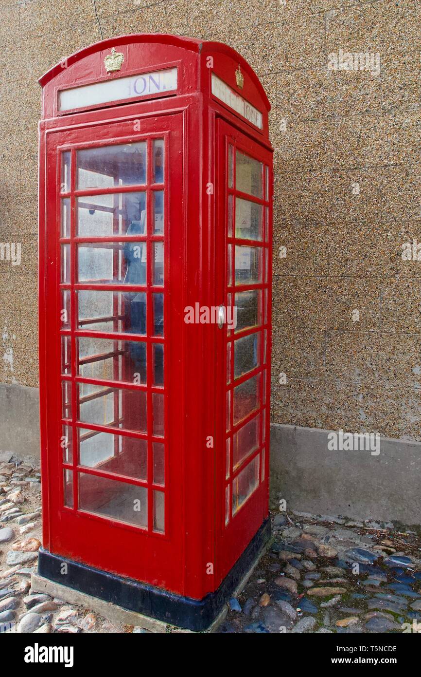 Red telephone box picture hi-res stock photography and images - Alamy