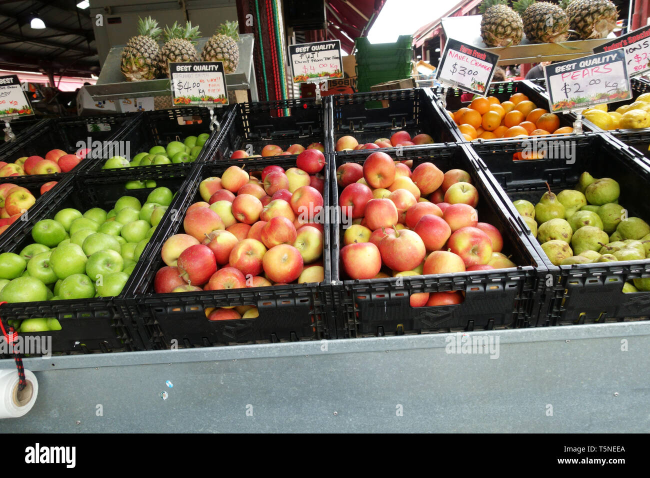 Market fruits hi-res stock photography and images - Alamy