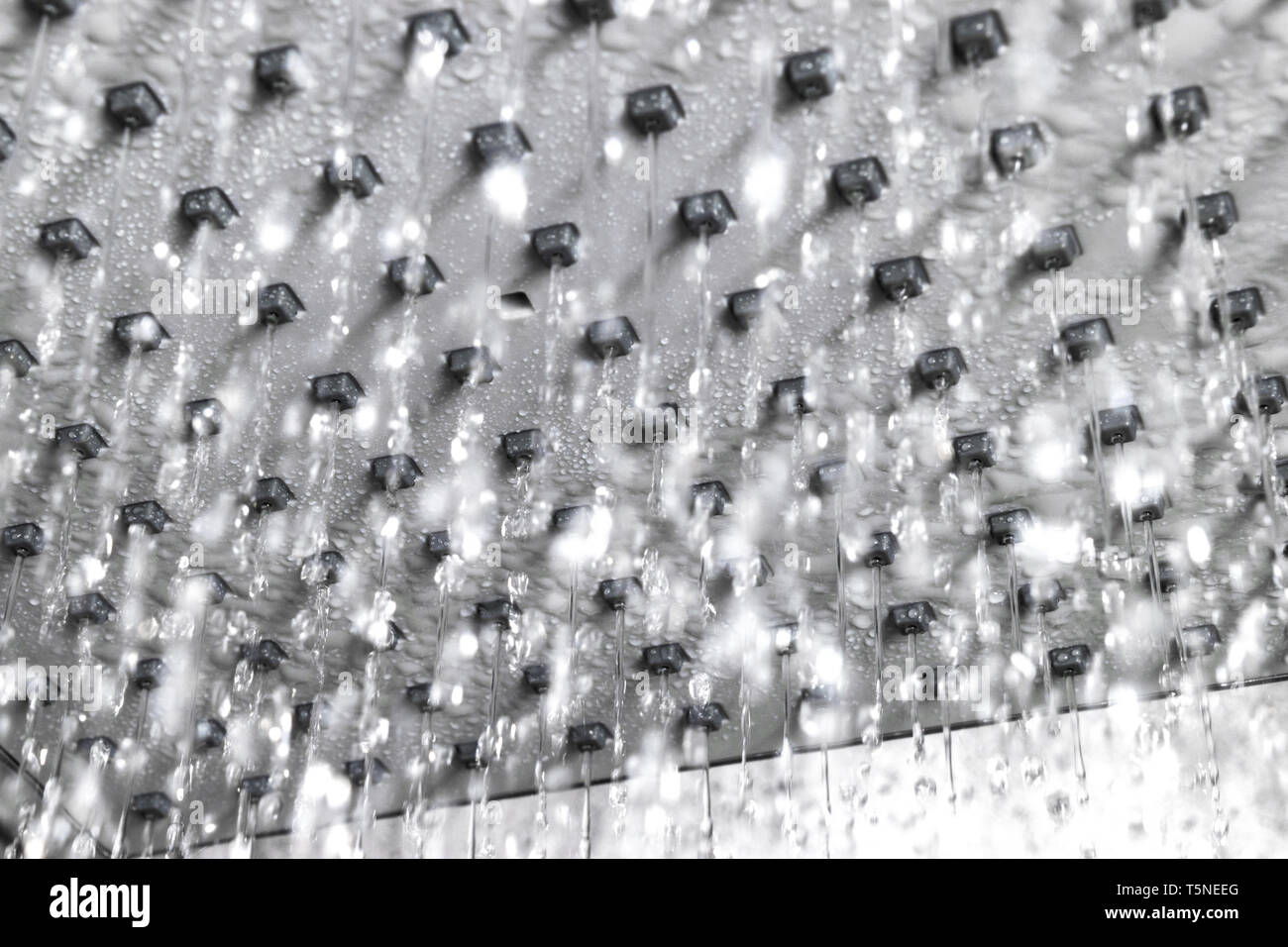 Shower running water hi-res stock photography and images - Alamy