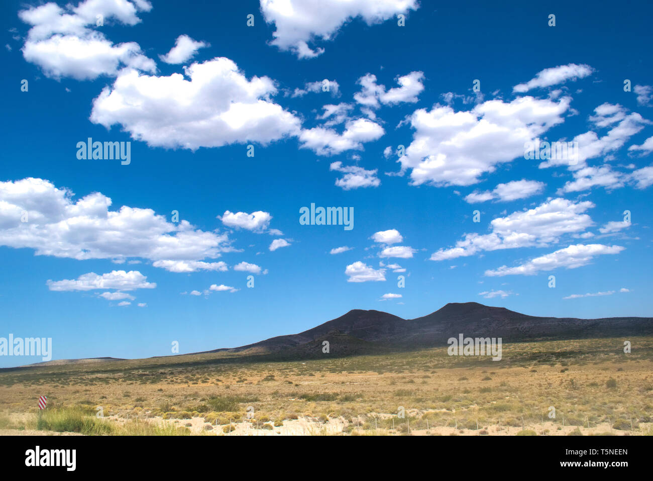 Cumulus clouds over prairie hi-res stock photography and images - Alamy