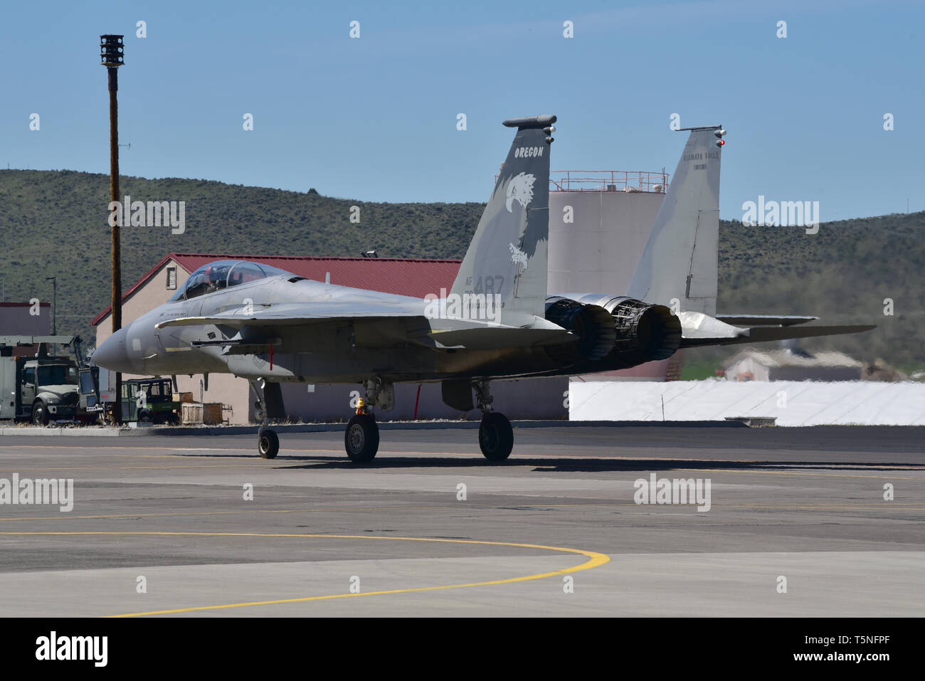A U.S. Air Force F-15C Eagle from the 173rd Fighter Wing, Oregon Air ...