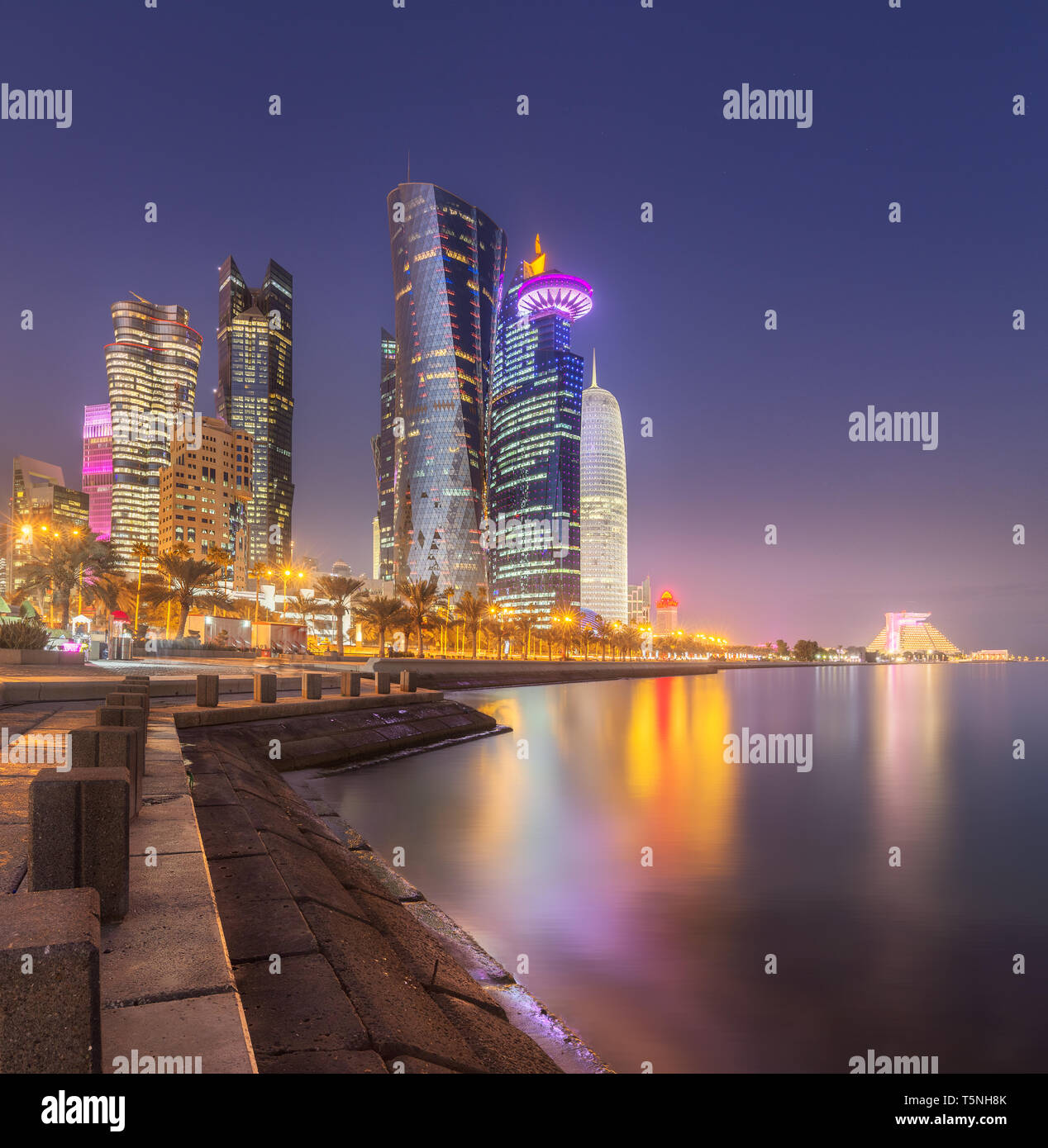 The skyline of West Bay and Doha City, Qatar Stock Photo - Alamy