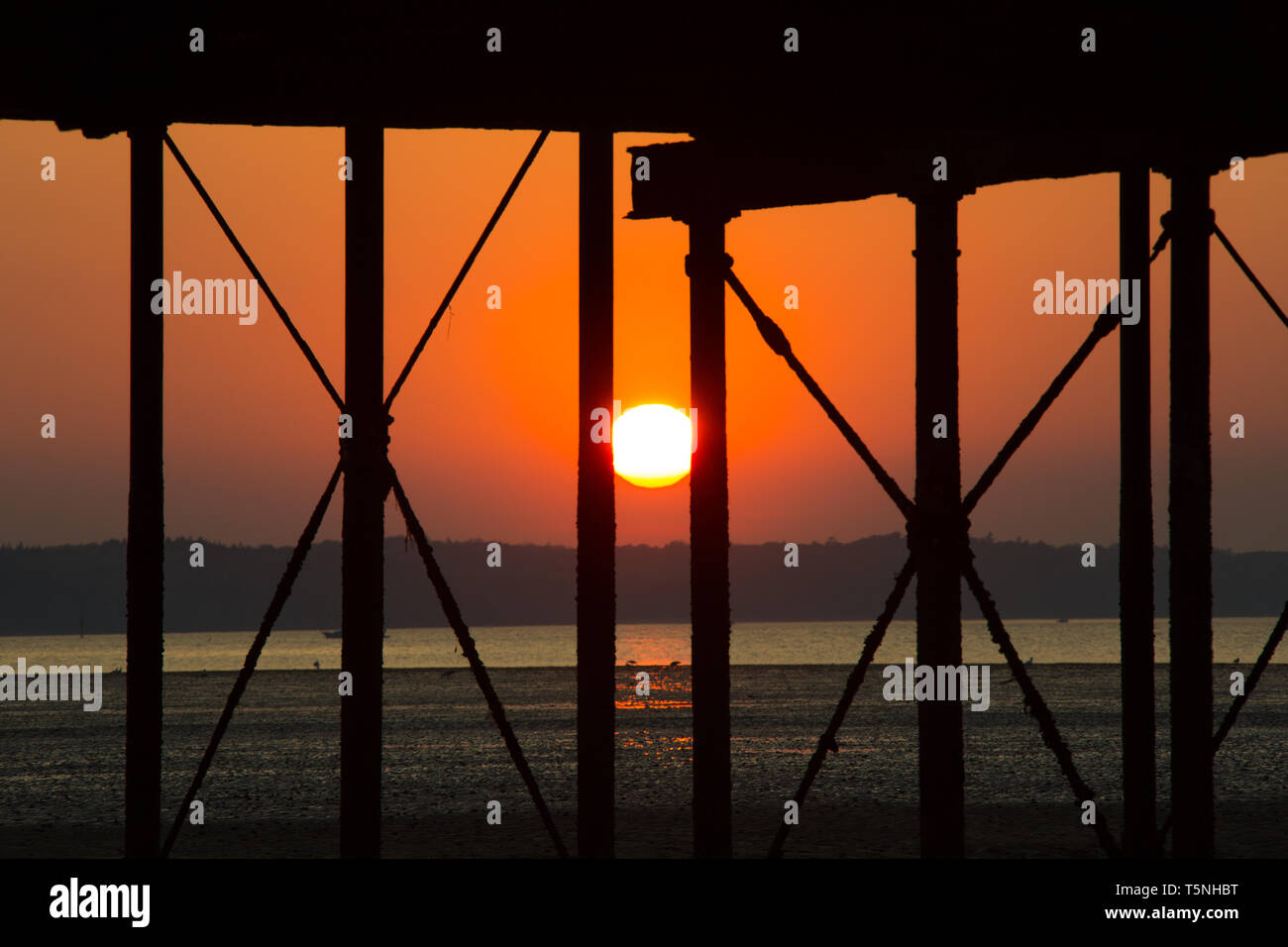 Ryde pier sunset hi-res stock photography and images - Alamy