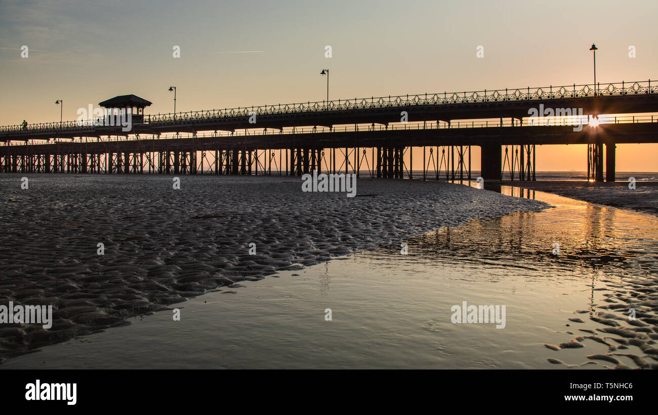 Beach isle of wight sun hi-res stock photography and images - Alamy