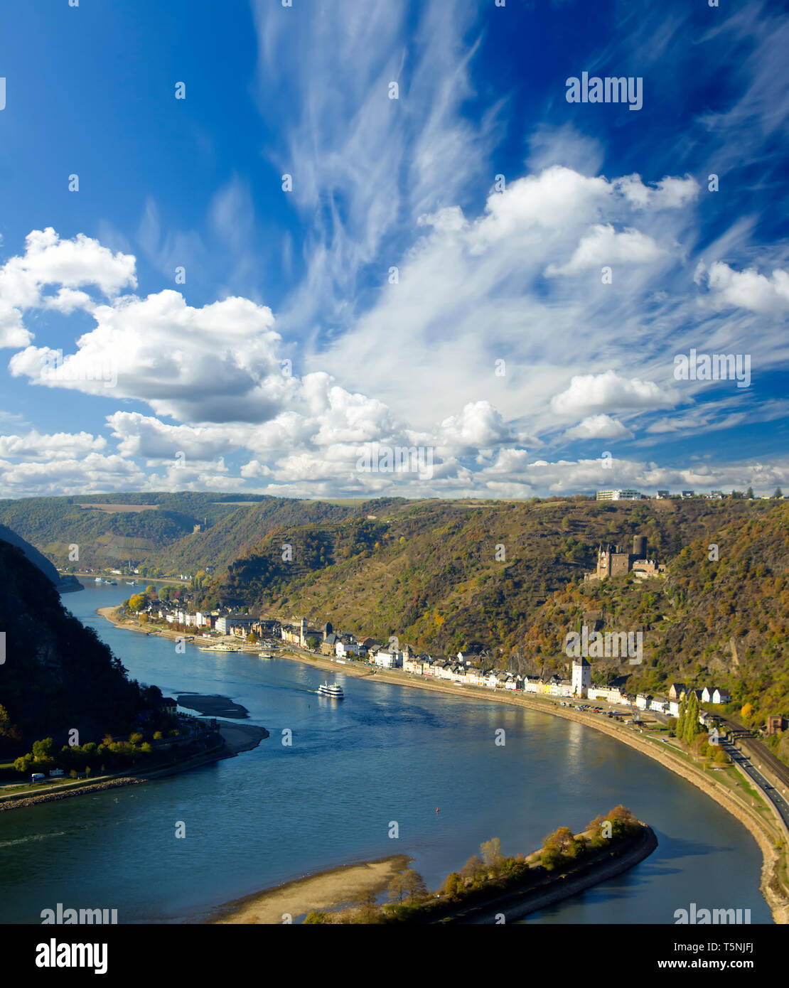Loreley valley cruise hi-res stock photography and images - Alamy