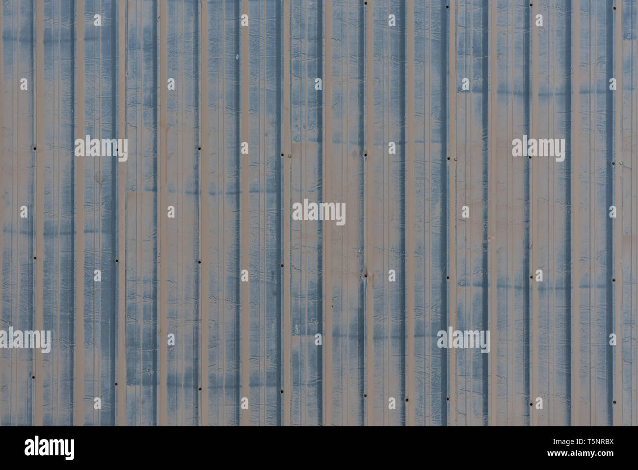 Metal ridges texture hi-res stock photography and images - Alamy