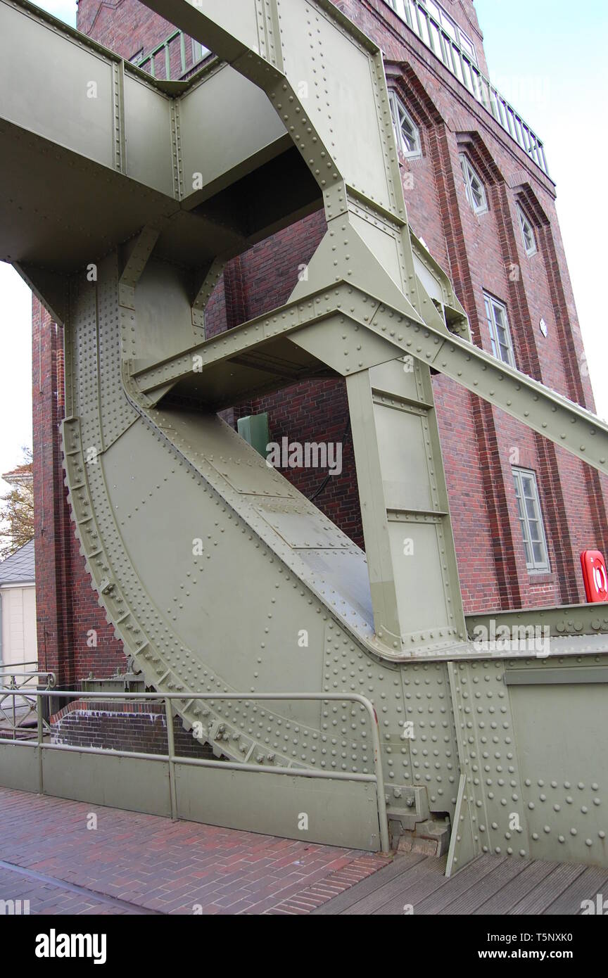 Drive shaft of a lifting bridge Stock Photo - Alamy