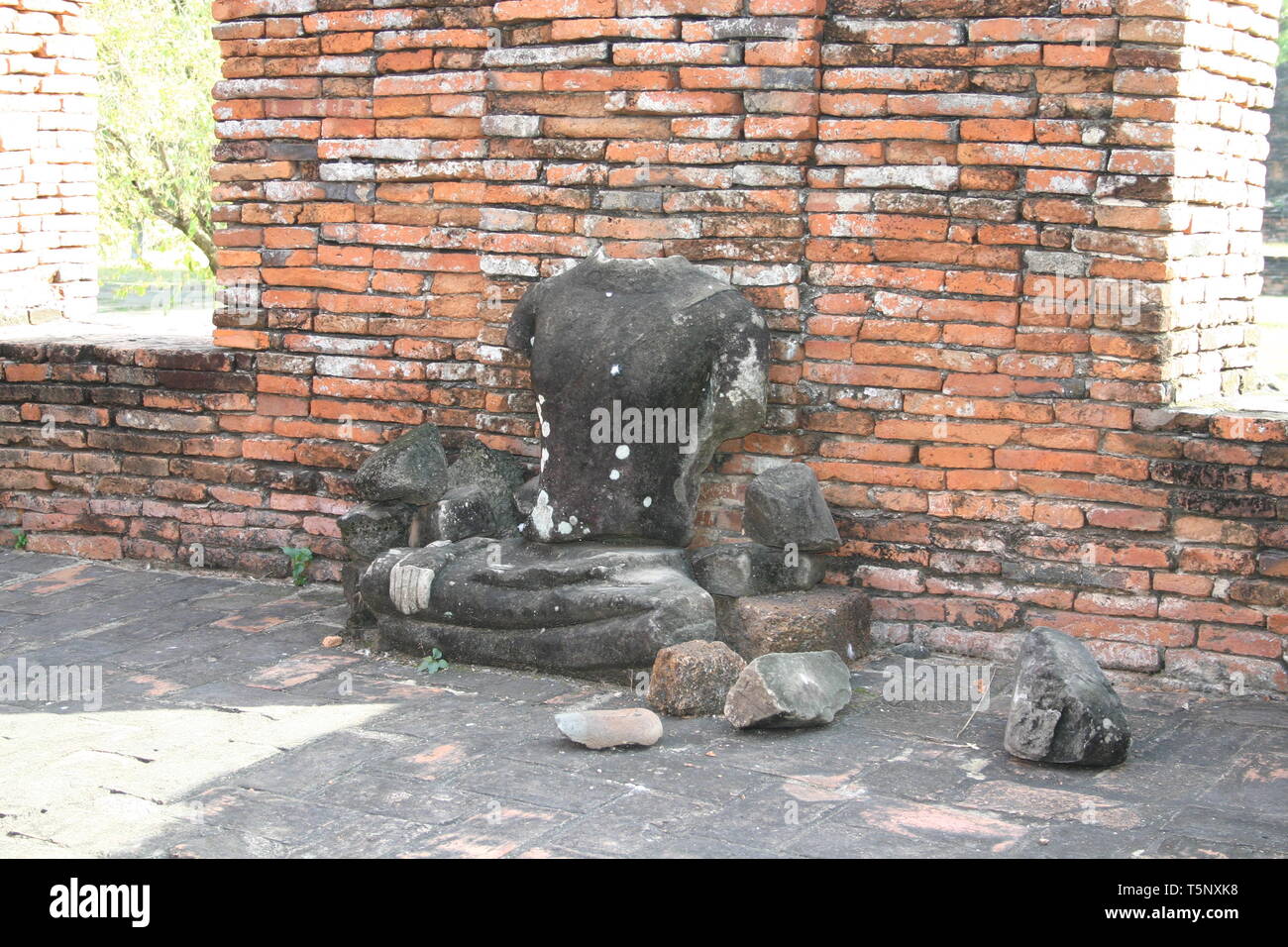 Missing head hi-res stock photography and images - Alamy