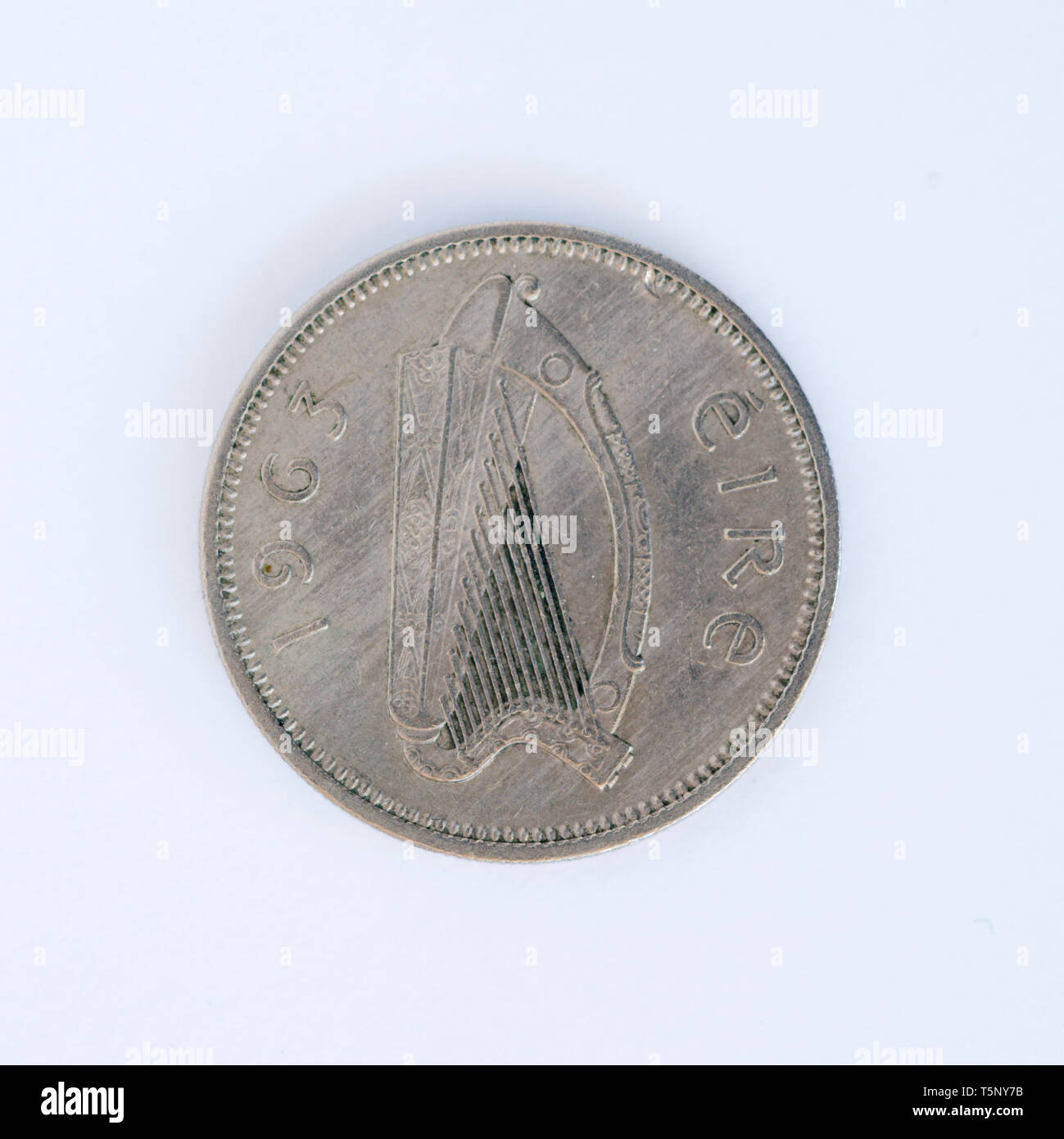 Irish one shilling coin - 1963 Stock Photo - Alamy