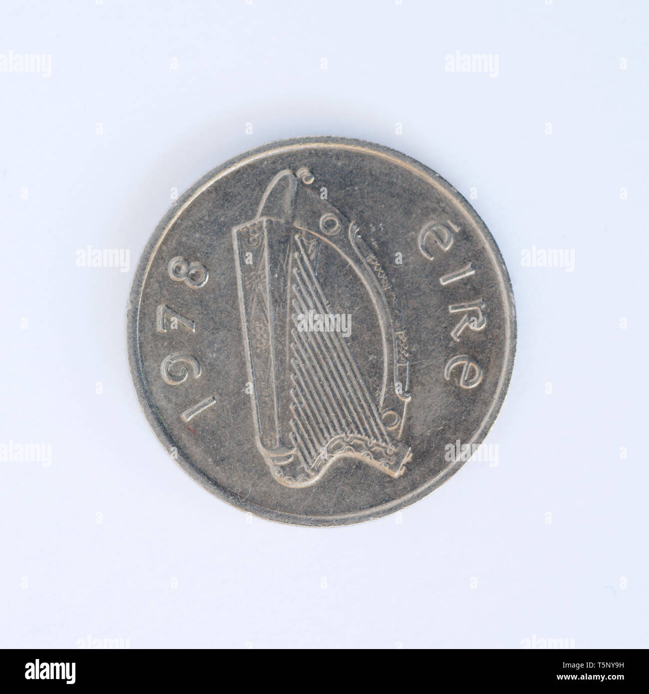 Irish 5 pence coin - 1978 Stock Photo - Alamy
