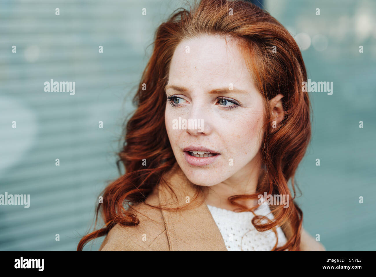 Hair parted hi-res stock photography and images - Alamy