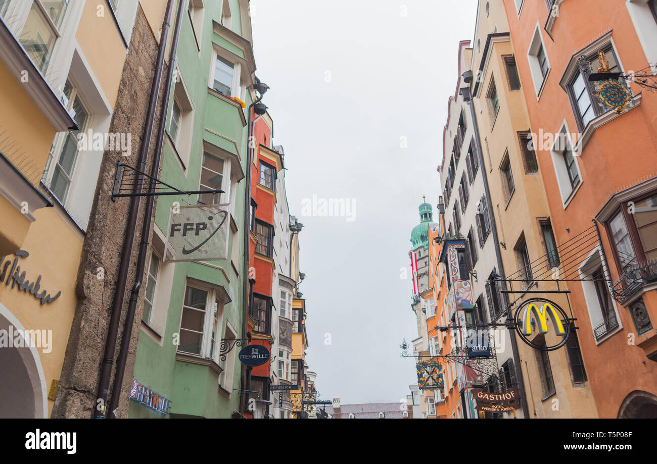 Old buildings innsbruck hi-res stock photography and images - Alamy