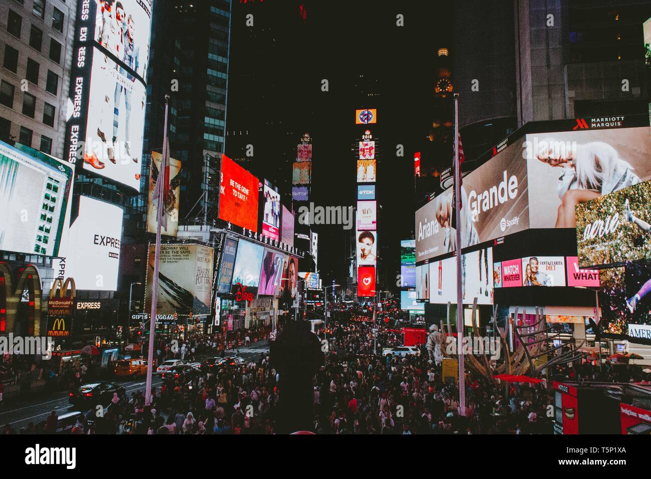 Broadway night shots hi-res stock photography and images - Alamy