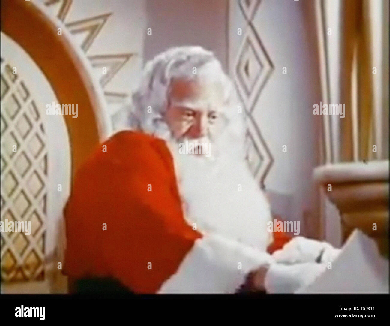 Santa reindeer 1950s hi-res stock photography and images - Alamy