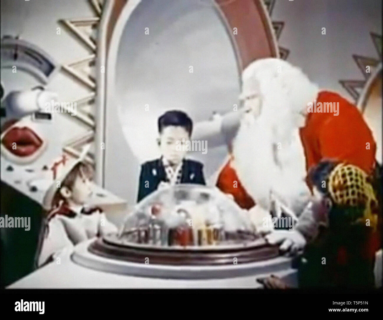 Santa reindeer 1950s hi-res stock photography and images - Alamy