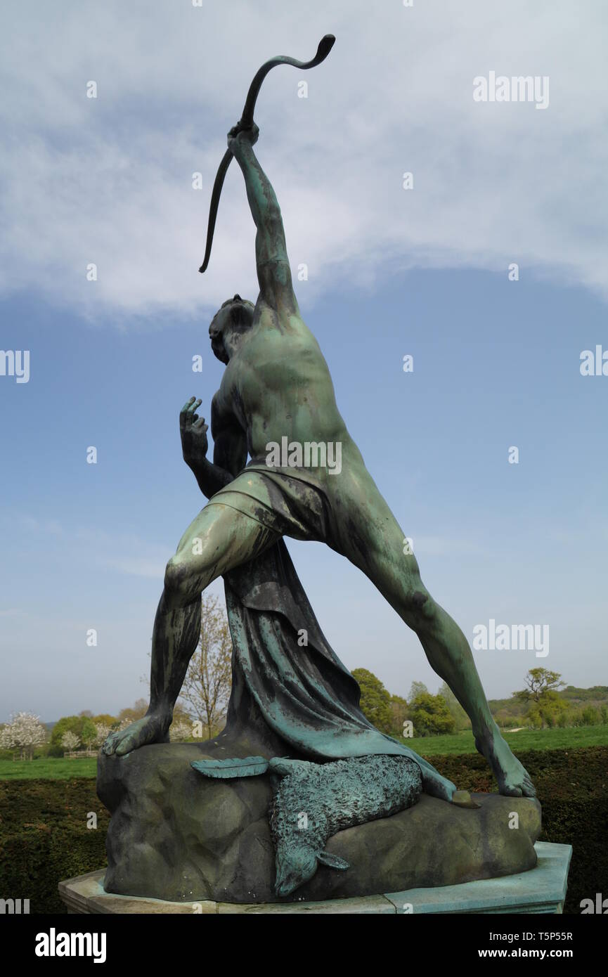 Bronze figure archer hi-res stock photography and images - Alamy