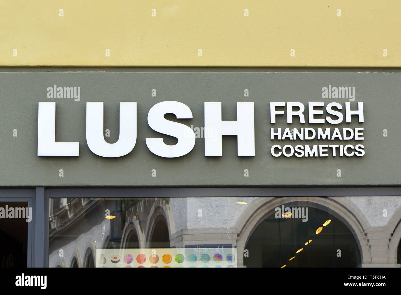 Store front with brand logo of cosmetics retailer 'LUSH' in Heidelberg ...