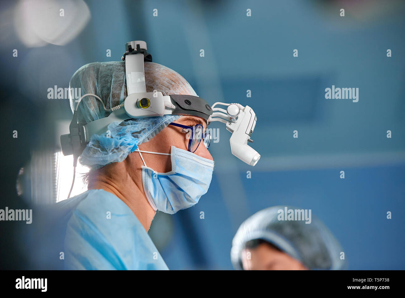 Surgical headlight hi-res stock photography and images - Alamy