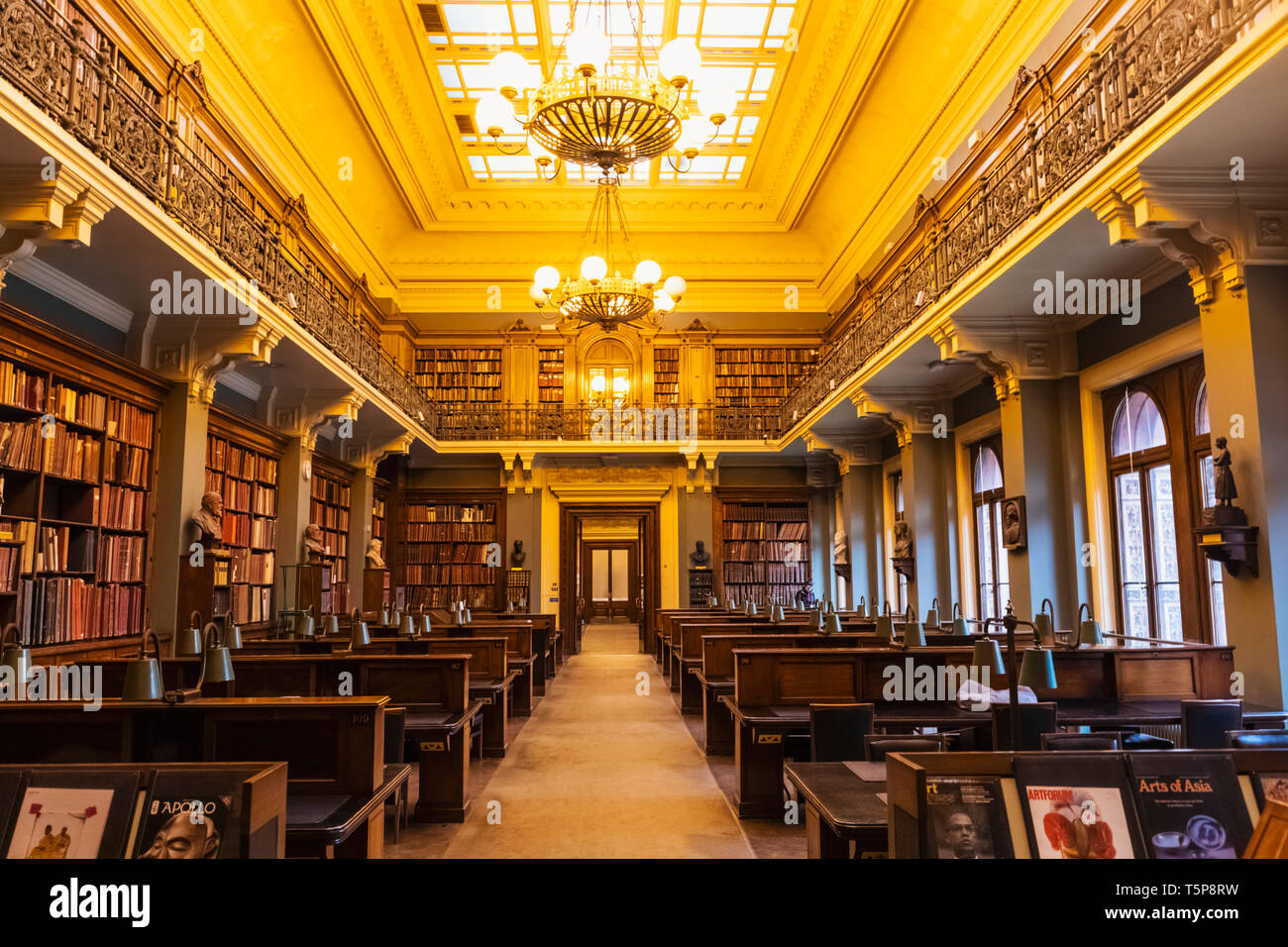 National library and museums hi-res stock photography and images - Alamy