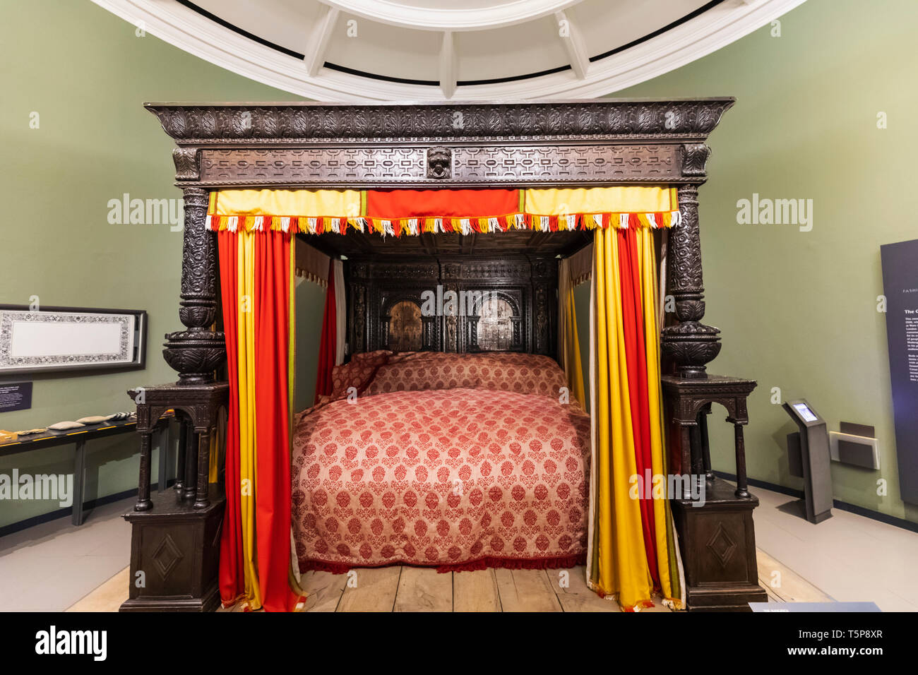 Ware museum england hi-res stock photography and images - Alamy